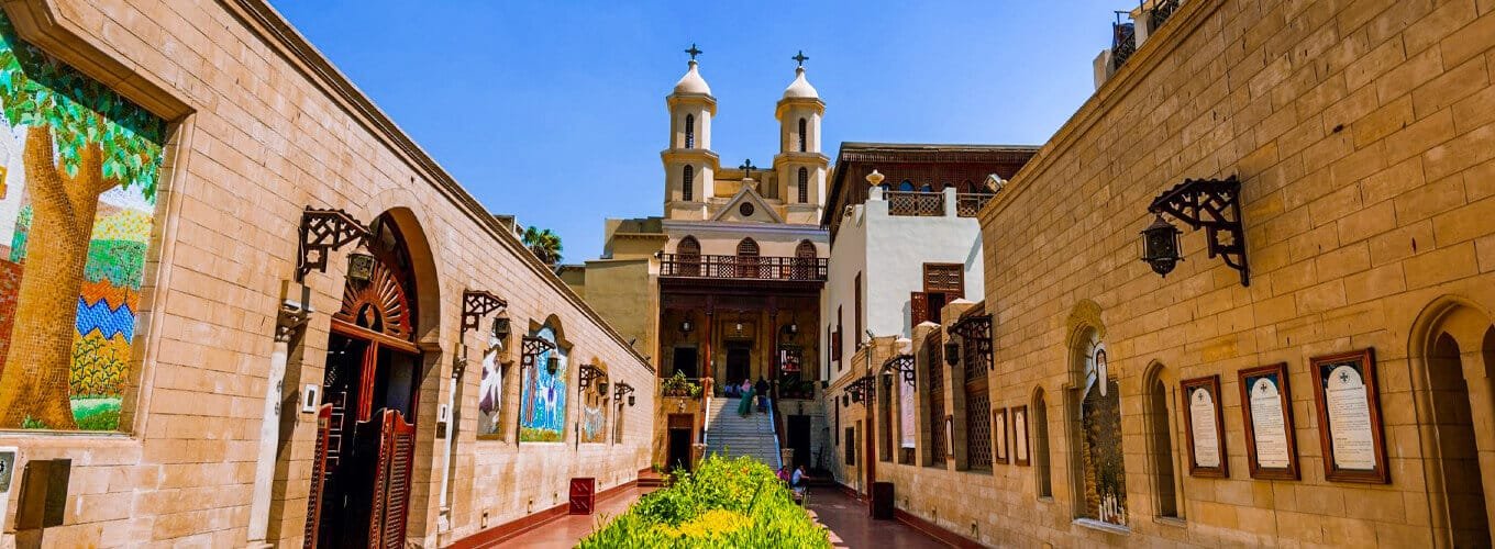 Explora la Histórica Iglesia Colgante de El Cairo